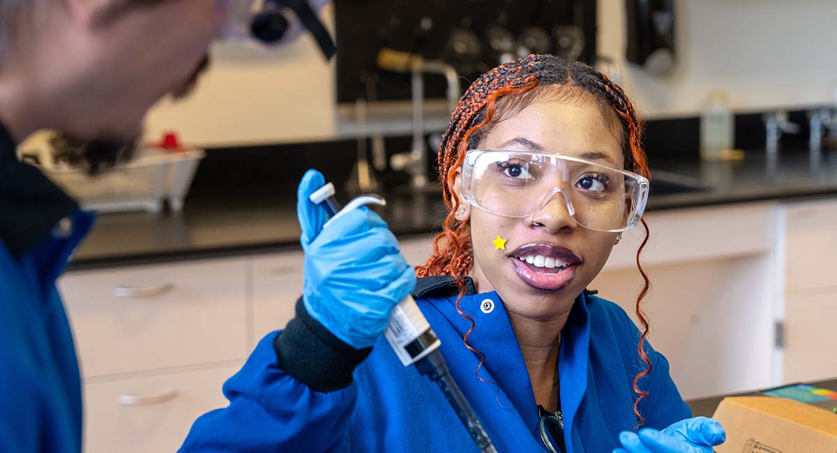 Biochemists And Biophysicists Occupational Outlook