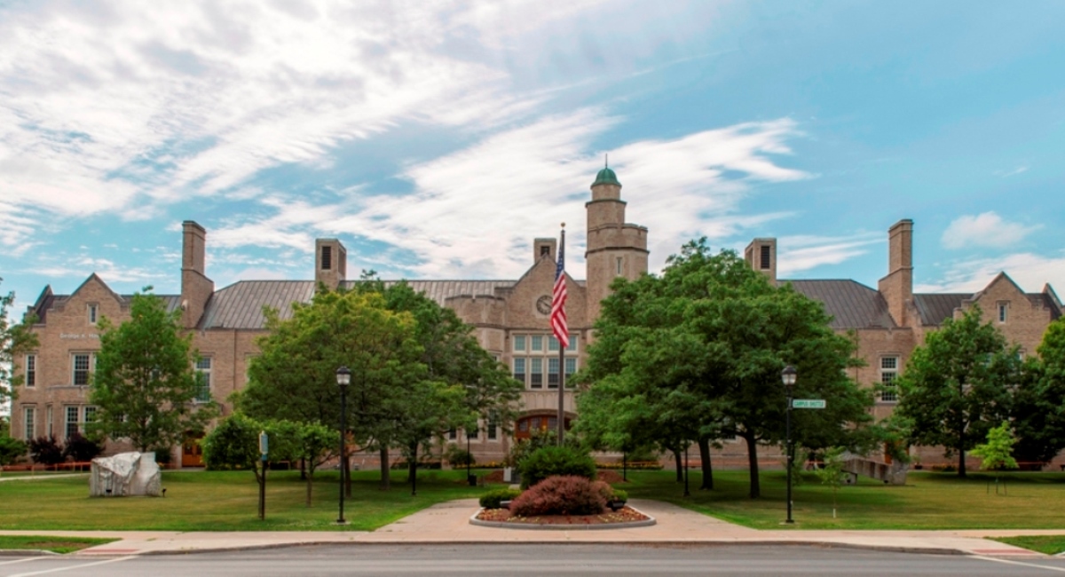 SUNY Plattsburgh Gets State Funding to Help First-Gen, Pell Grant and ...